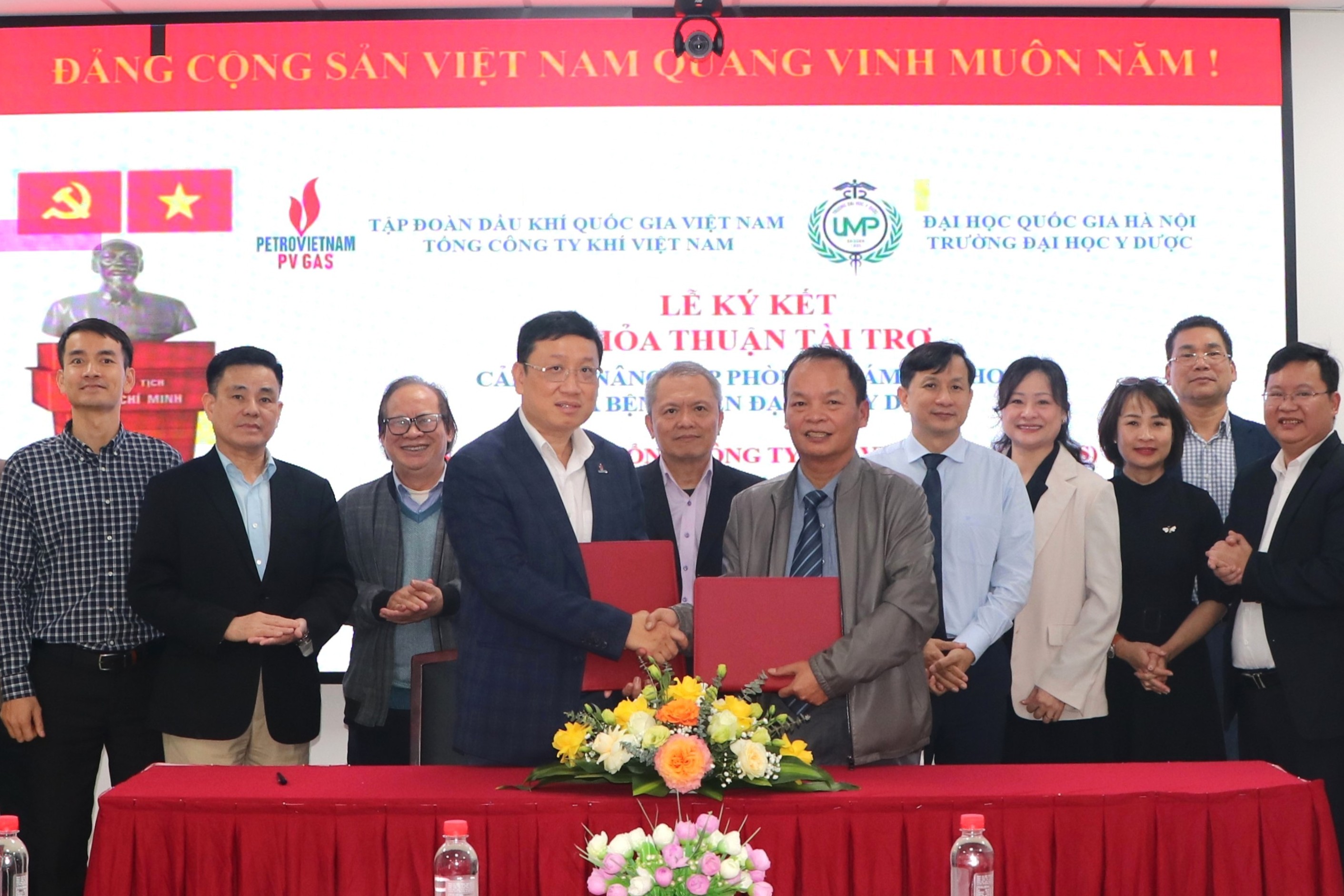 Trường Đại học Y Dược - Đại học Quốc gia Hà Nội